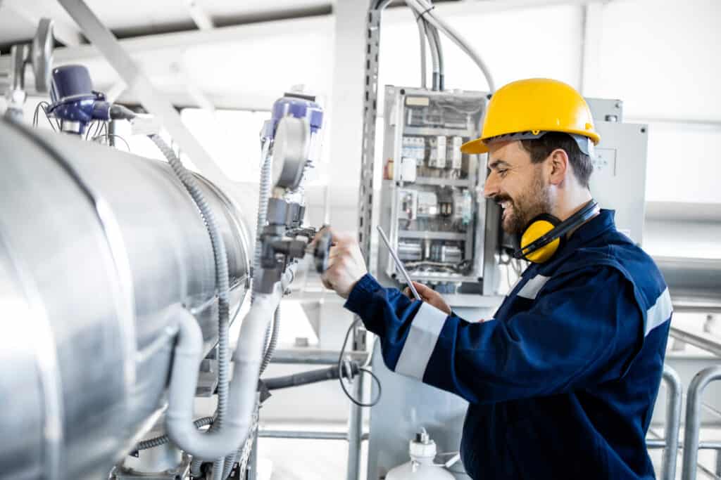 How To Immigrate To Canada As A Deck Officer In The Water ...