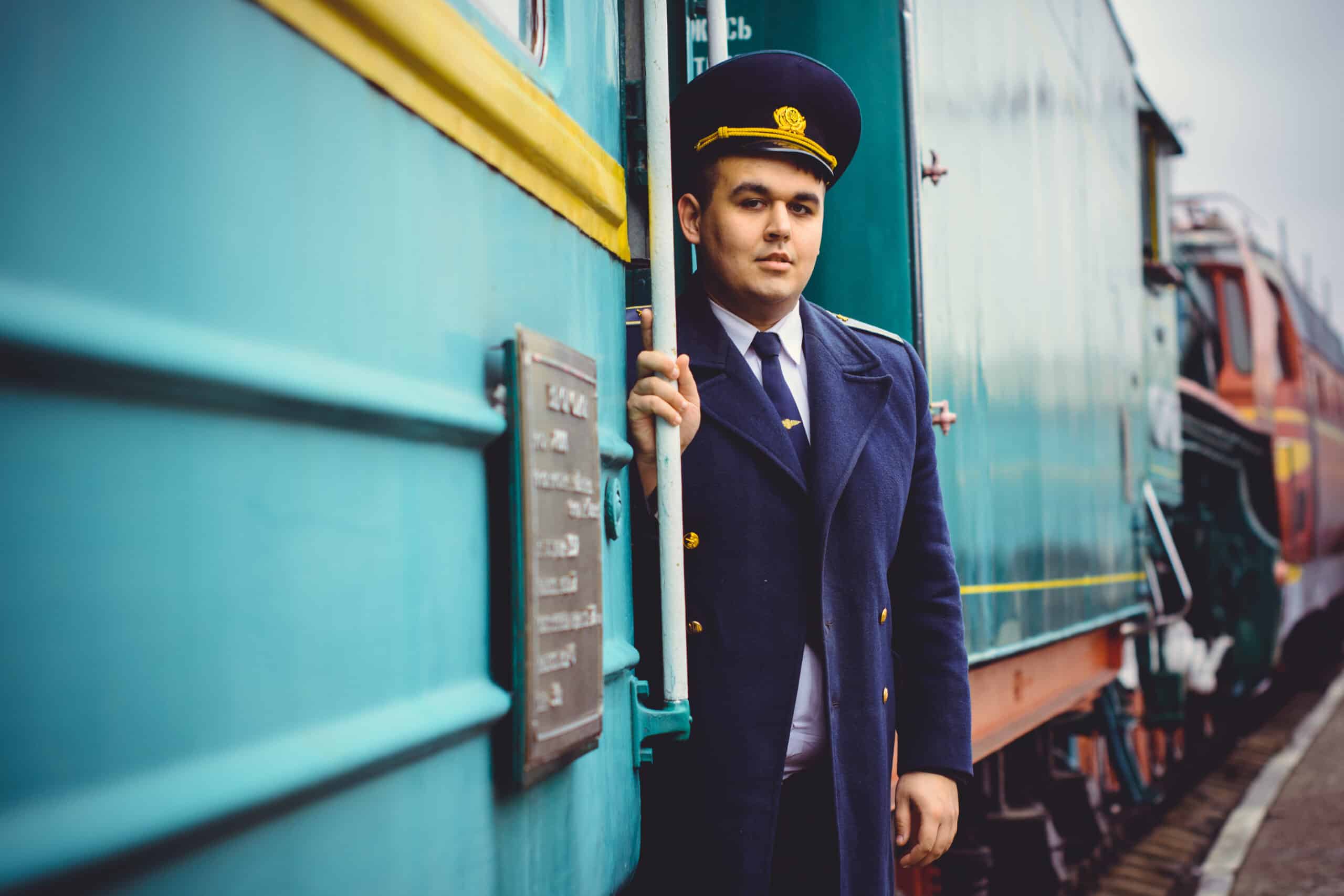 How To Immigrate To Canada As A Railway Traffic Controller Or Marine ...